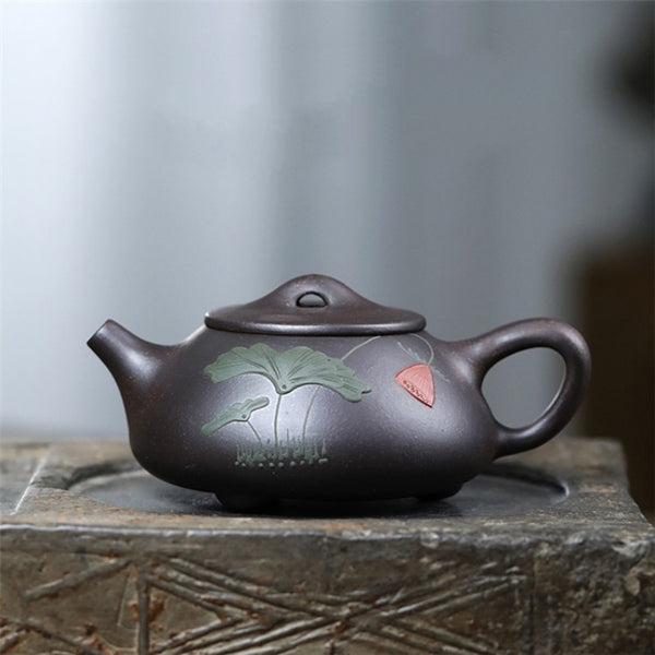 Yixing Zisha Teapot [Lotus Leaf Shi Piao] (Hei Jin Sha - 220ml) – YIQIN TEA HOUSE 一沁茶舍