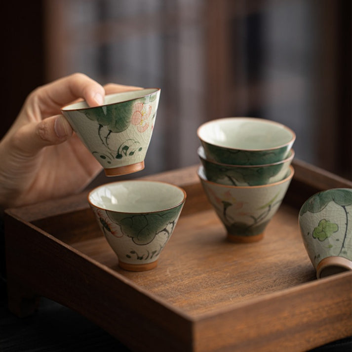 Ge Kiln Hand-painted Ice Crackle Ceramic [Lotus] Straw Hat Tea Cup Set